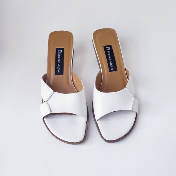 Etienne Aigner | Shoes | Vintage Etienne Aigner White Leather Slipon ...